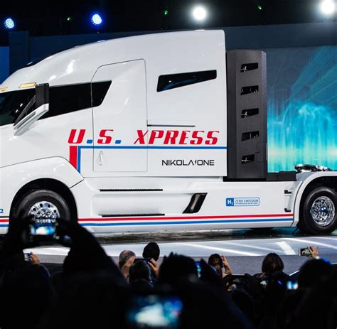 Bosch An Bord E Lkw Von Nikola Motor Company Welt