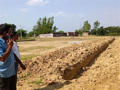 Plotting Was Being Done On The Land Sdm Tehsildar Investigated On The