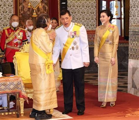 ช้างเผือก ทรงพระเจริญ 💛💜🧡🙏🇹🇭 ในหลวง พระราชินี เสด็จฯ