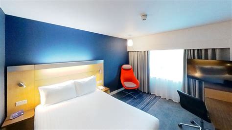 Double Room Holiday Inn Express Park Royal Matterport 3D Showcase