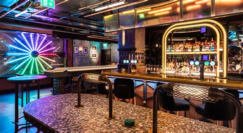 Electric Shuffle Canary Wharf