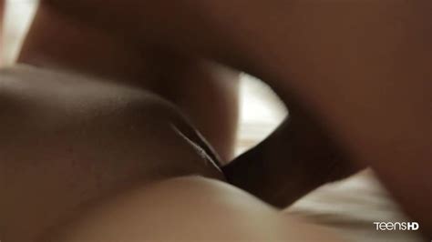 Free HD Go With The Flow Vid