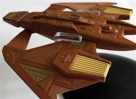 Review Eaglemoss Klingon D5 Class And Vidiian Warship