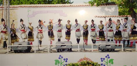 Диламни Фолклорна Танцова формация за хора и народни танци ФТФ Дилмани