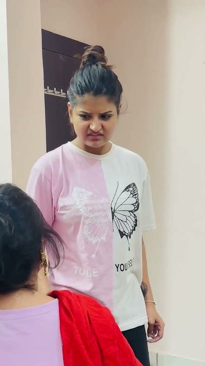 Maa Beti Ki Gajab Bezzati🥲😂 ️ End Zrur Dekhna😂 ️ Shorts Youtube