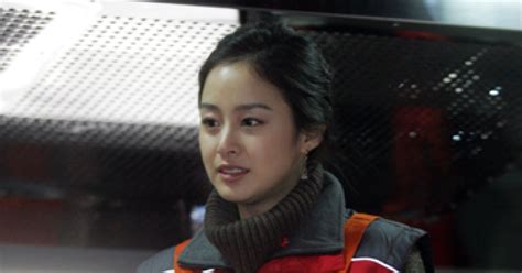 Md포토 빨간앞치마 입은 김태희 오늘은 배식해요