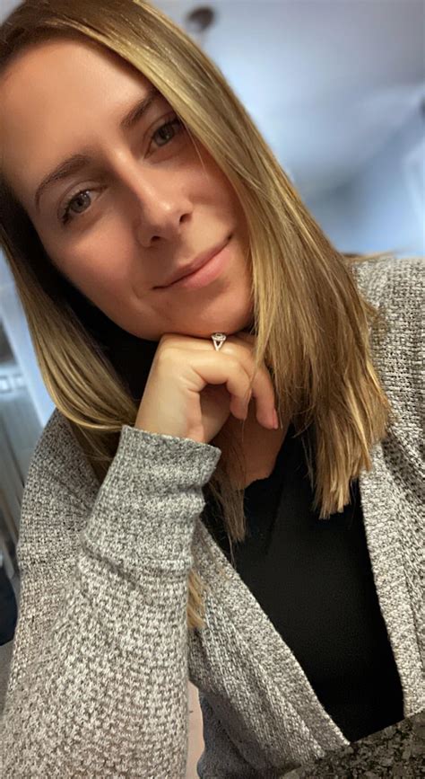 F26 Before Work Selfie 📸 Rselfie