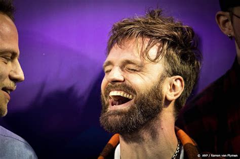 BOOS Wint Zilveren Nipkowschijf Voor The Voice Uitzending Ditjes En Datjes