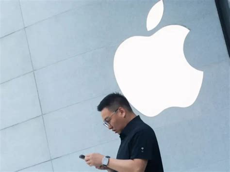 Apple Plans To Open Up Its Ai Model To Third Party Developers Says Report