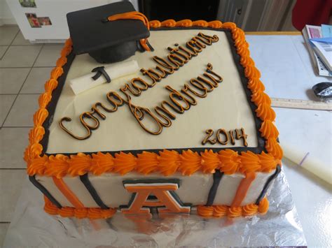 High School Graduation Cake Artofit