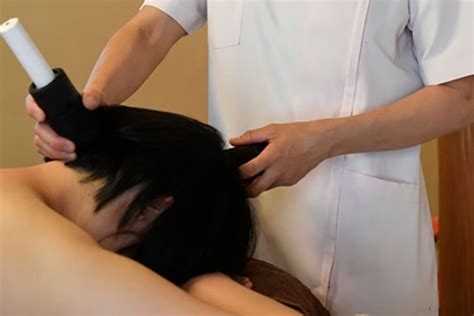 ビワ温圧 ビワ葉エキスと温熱効果で自然治癒力に働きかけます