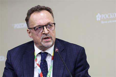 Комментатор Гусев с женой спаслись из здания Крокус сити холла во