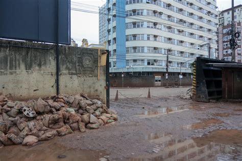 Porto Alegre Volta A Abrir Sistema De Comportas Agora Rs