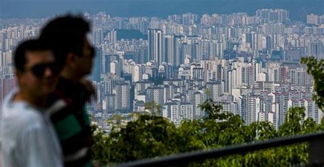서울 집값 올린 ‘고액 영끌족 주담대 6억 제한해 돈줄 막기