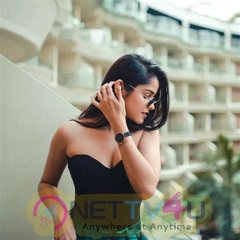 Model Meghna Kaur Sexy Stills 566928 Galleries And Hd Images