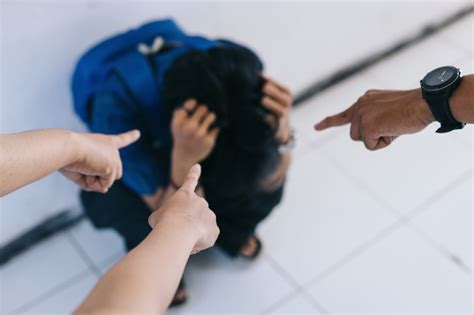 Үе тэнгийн дээрэлхэлтийн эсрэг Найз байя үндэсний аяныг зохион