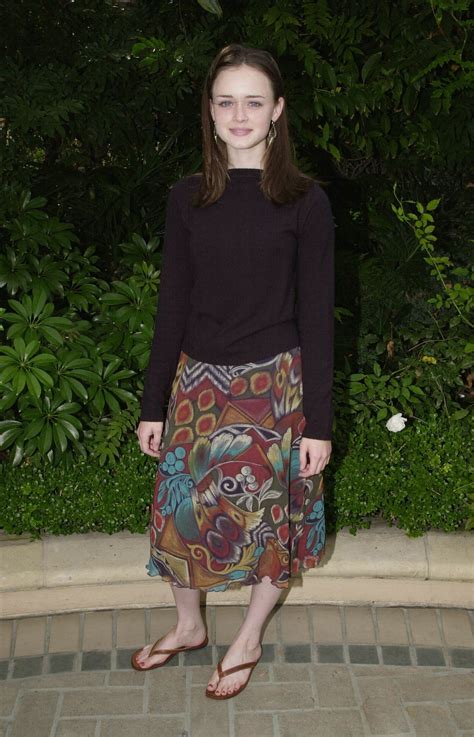 Alexis Bledel Feetforum