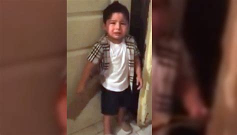 Niño hace berrinche por querer ver desnudos Laura G