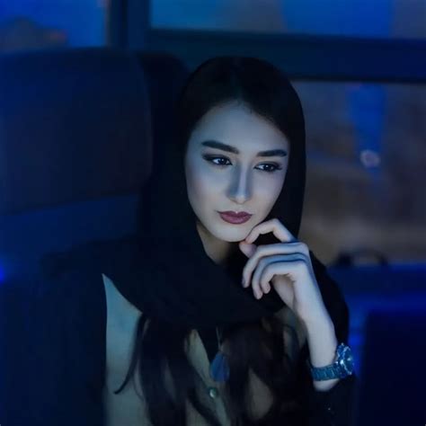Parisa Faraji Parisa Faraji22 Threads Say More
