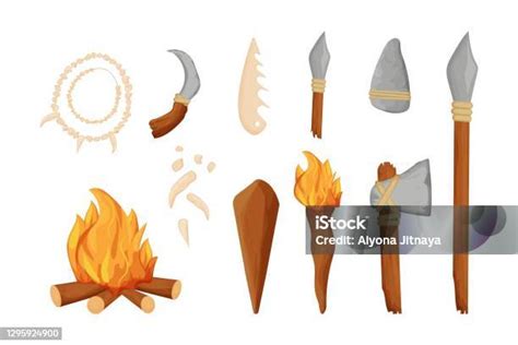 석기 시대 야만인 도구 무기 벽난로와 흰색 배경에 고립 만화 스타일의 뼈에서 목걸이 날카로운 바위 나무 새끼에서 칼 도끼와 화살표 고고학 개념 개념에 대한 스톡 벡터 아트