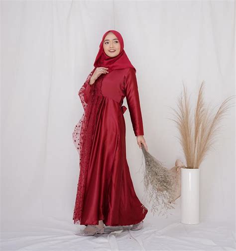 Modern Muslim Women Fashion