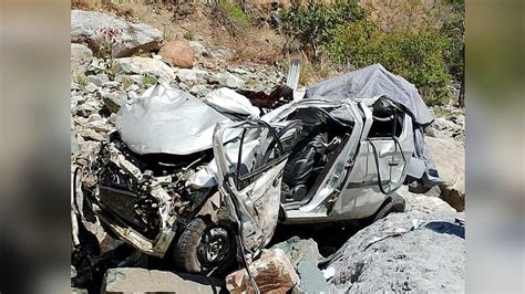 Dehradun Accident News Car Fell Into Ditch In Tiuni Road Six People