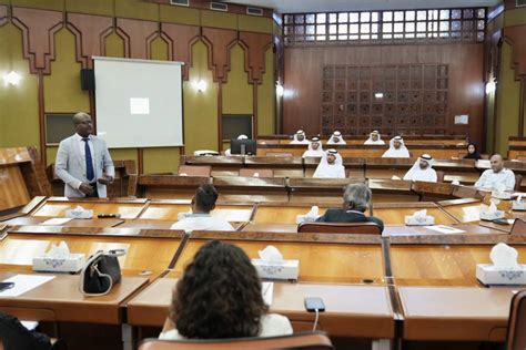 بلدية أبوظبي تنظم ورشة توعوية للعاملين في المواقع الإنشائية صحيفة