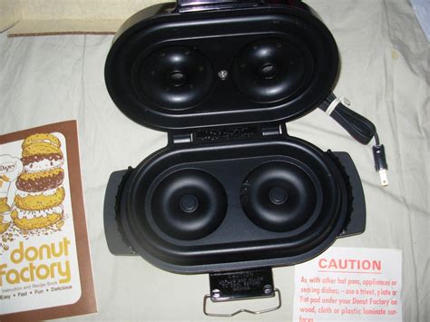 Vintage Kitchen Kitsch On Ebay Fun Vintage Appliances Mid Century Menu