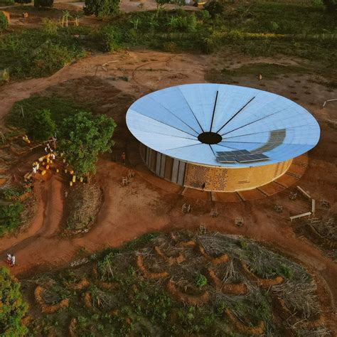 Brick Arcade By Mmx Revitalises Earthquake Hit Public Square In Mexico