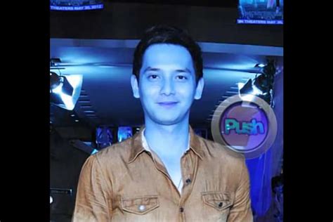 Bryan Termulo Wants To Get To Know Sarah Geronimo Better Abs Cbn