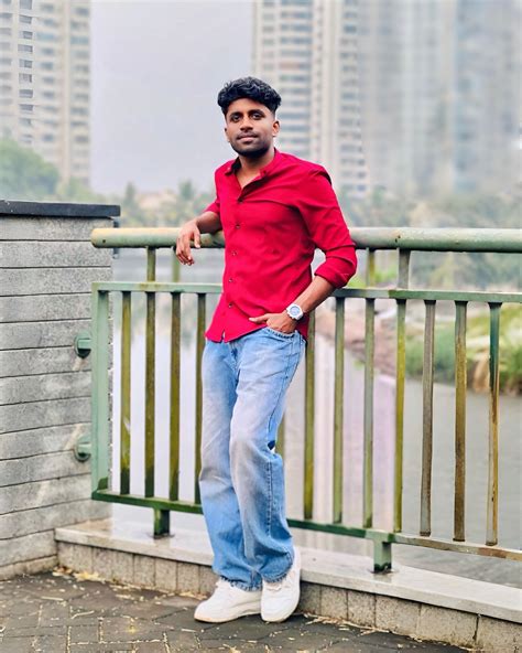 Sujil Sujil • Instagram Photos And Videos