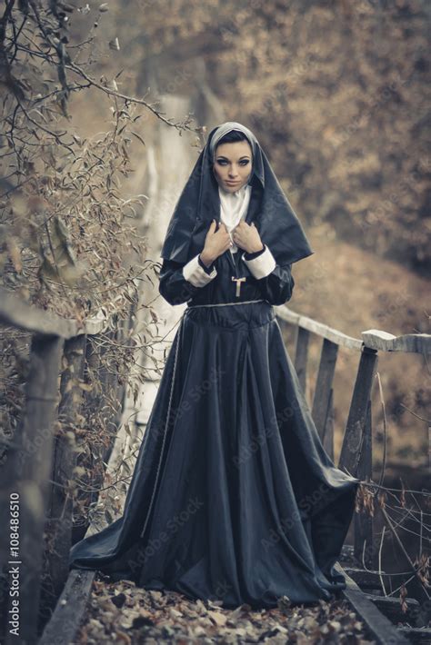 Foto De One Prettysexy Nuncute Nunpeaceful Nunaloneposing Nunattractive Nunyoung Nunholy
