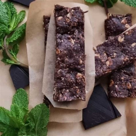 Mint Dark Chocolate Protein Bar