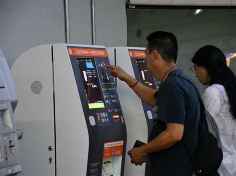 Ahora será posible recargar la tarjeta del Metro en tienditas