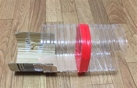 ペットボトルでボール転がしの作り方 ボール転がし 手作りおもちゃ 手作りおもちゃ ペットボトル