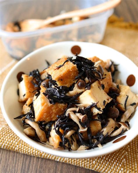 レンジで5分！【厚揚げとひじきのめんつゆ煮】 レシピサイトnadia