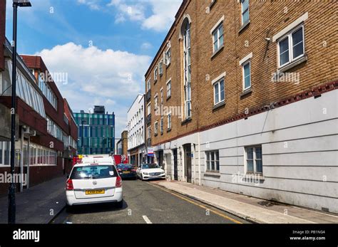 Whitechapel Tower Weiler London England Fotos Und Bildmaterial In