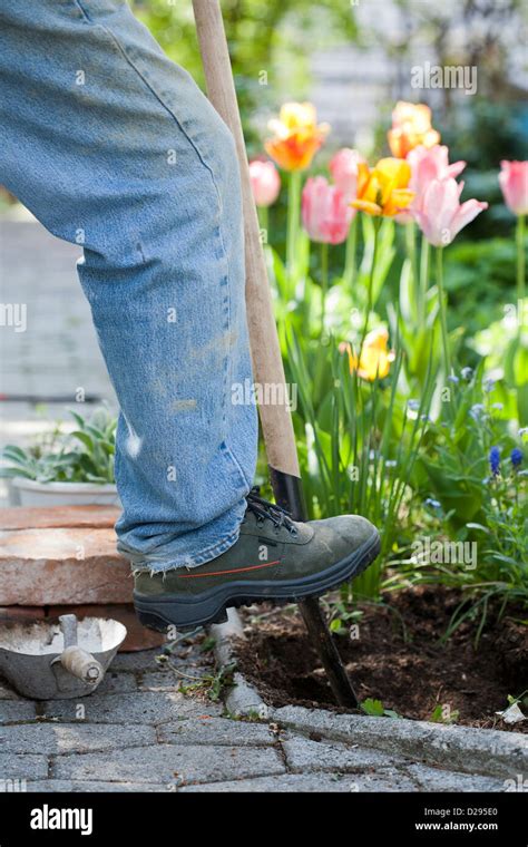 Building A Brick Pillar Stock Photo Alamy