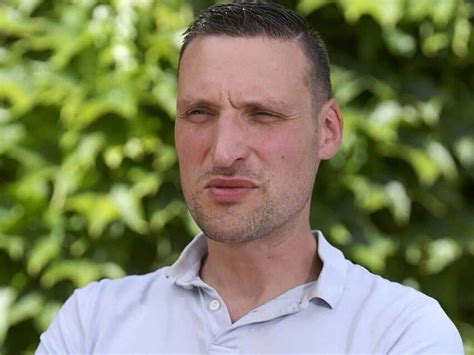 Lamour Est Dans Le Pré 2024 Qui Est Bruno Le Trentenaire Timi