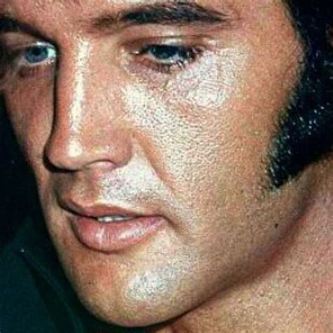 Pin Van Lorraine Clayton Op Elvis The Most Handsomest Man Ever To Walk