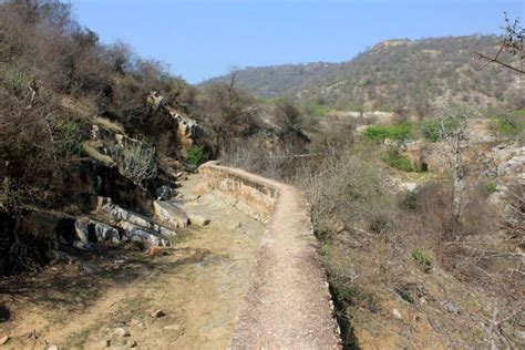 Bhuteshwar Mahadev Trek Jaipur Book Trek Today 24 Off Banbanjara