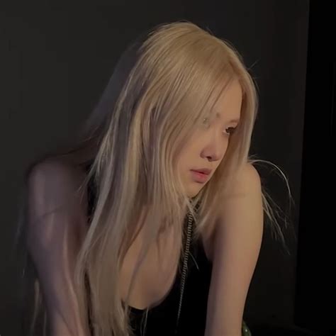 Pin By J On Blackpink Rosé Photoshoot Rosé Saint Laurent Rosé Lq