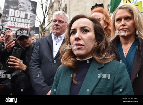 Stella Assange The Wife Of Julian Assange Speaks To Protesters And