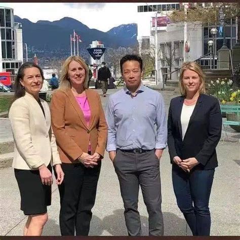沈观健再选温哥华市长 获现任3市议员加盟共同参选杨瑞兰丽贝卡·布莱丽莎