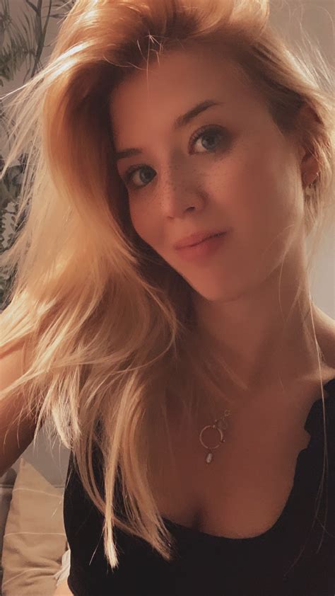 A Bunch Of Vsco Sluts Posing Nude Blonde Vsco5f359f9e73c6a Porn Pic Eporner