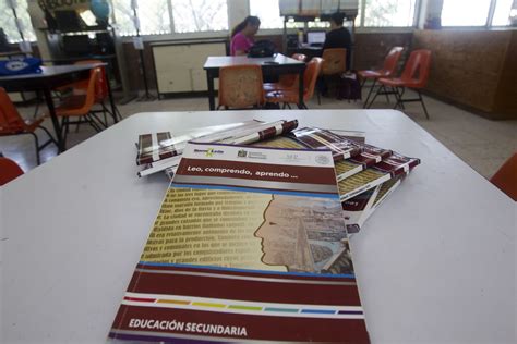 Juez frena distribución de libros de texto en Chihuahua Aristegui