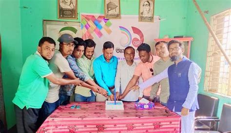 ধোবাউড়ায় কেক কেটে দৈনিক আমার সংবাদ পত্রিকার ১১ তম প্রতিষ্ঠাবার্ষিকী উদযাপন Bmtv News