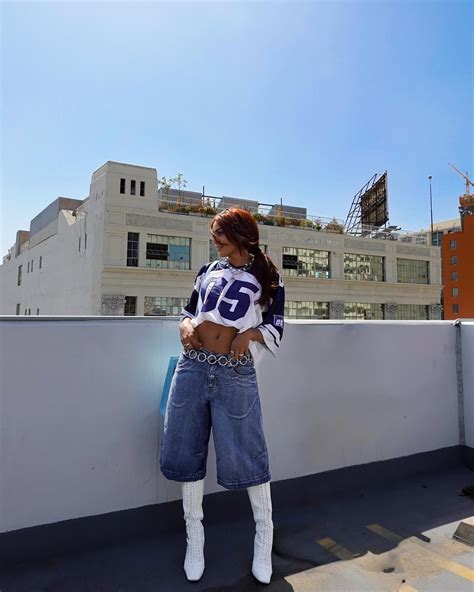 Shes So Pretty R Offlinetvgirls