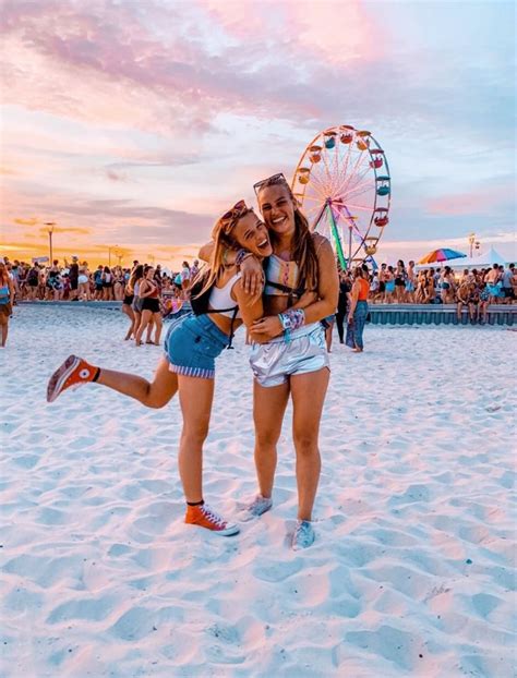 Fatmoodz Best Friend Poses Friend Photos Best Friend Goals