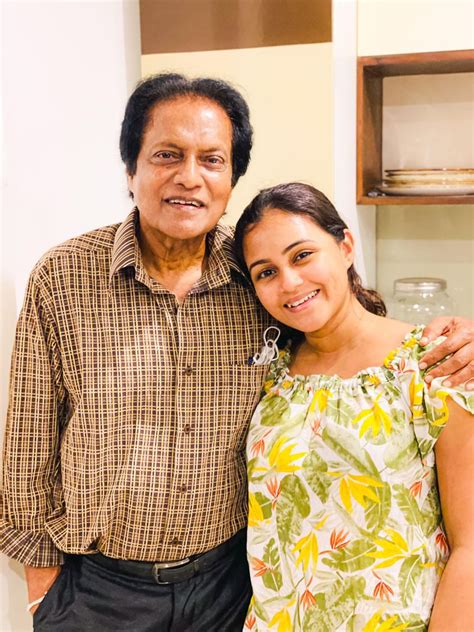 මගේ ආදරණීය අයියා ඩග්ලස් රණසිංහයන්ගේ උපන්දිනය දා තිලකා රණසිංහ